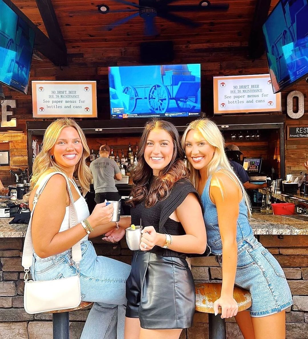 Student Housing in Auburn, AL | UNCOMMON Auburn