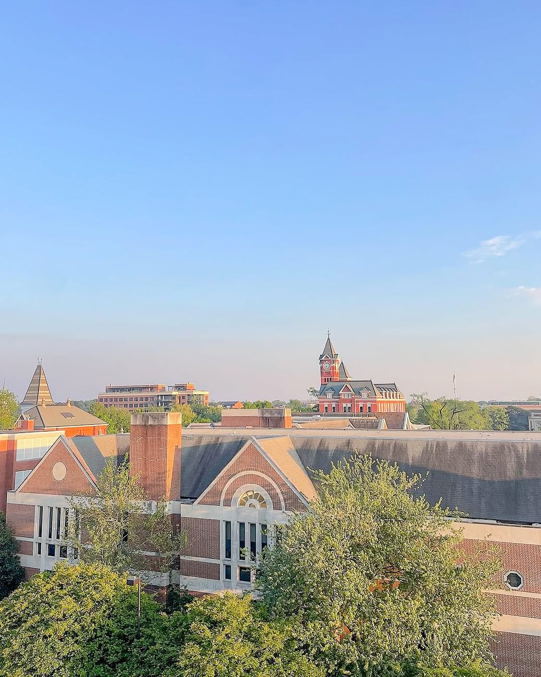 Student Housing in Auburn, AL | UNCOMMON Auburn