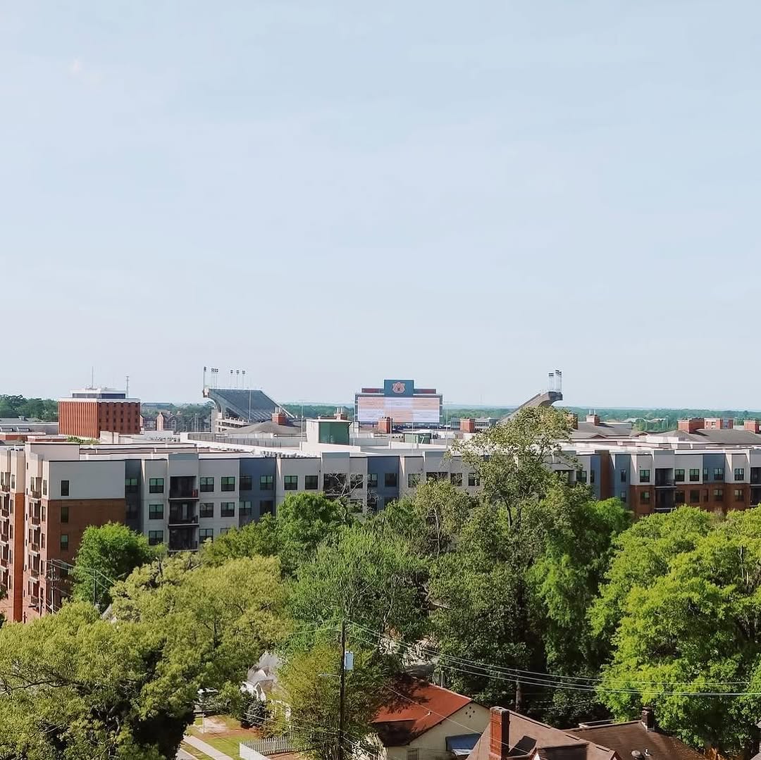 Student Housing in Auburn, AL | UNCOMMON Auburn