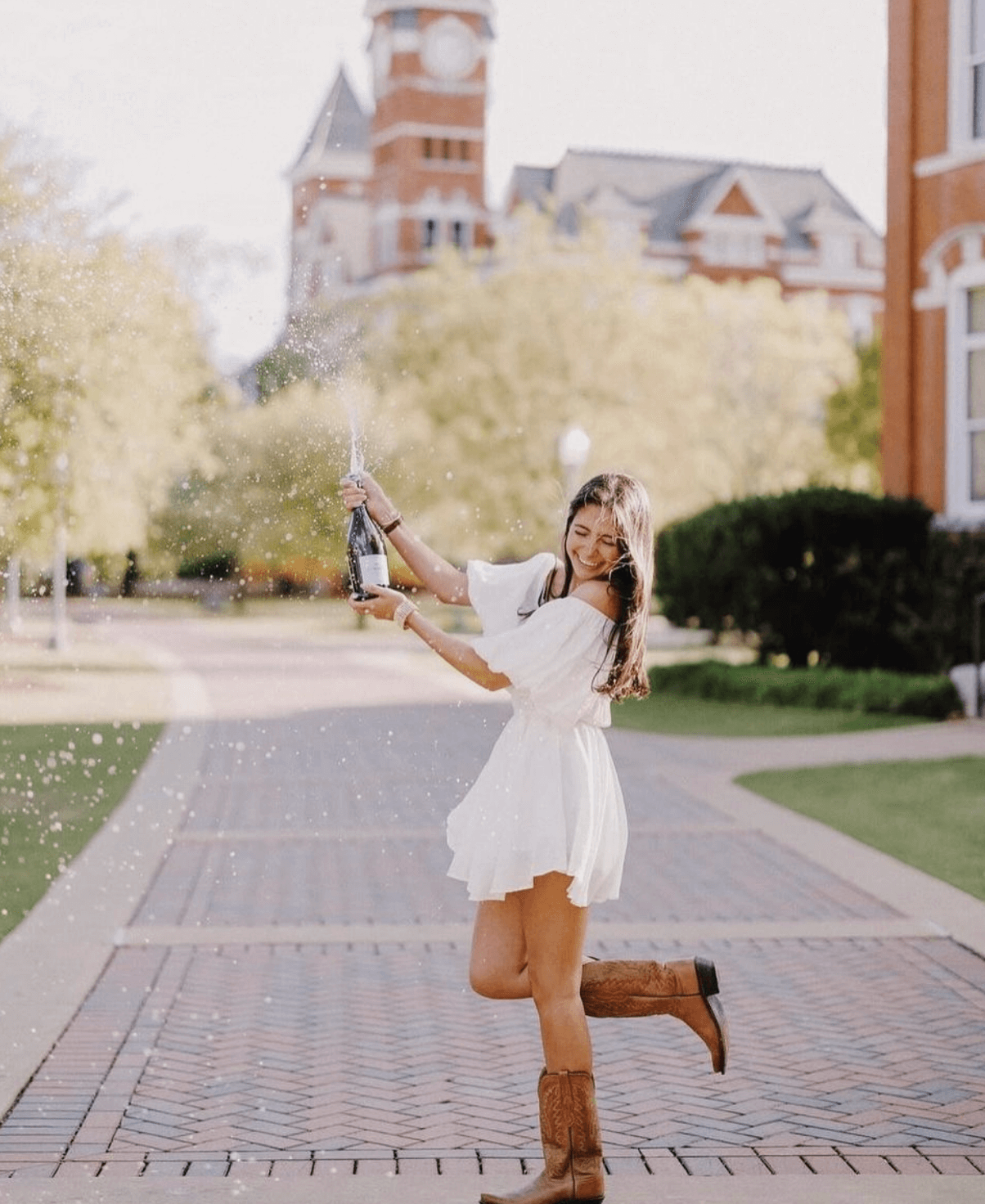 Student Housing in Auburn, AL | UNCOMMON Auburn